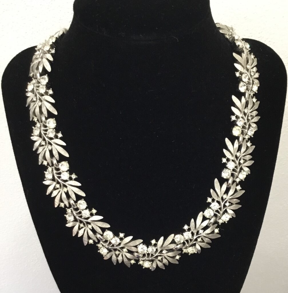 Collana vintage TRIFARI “Sposa” - Tilacino